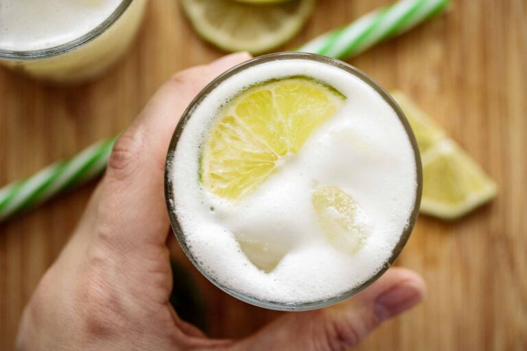 Brazilian Lemonade Recipe (Brazilian Limeade) – Milk and Pop