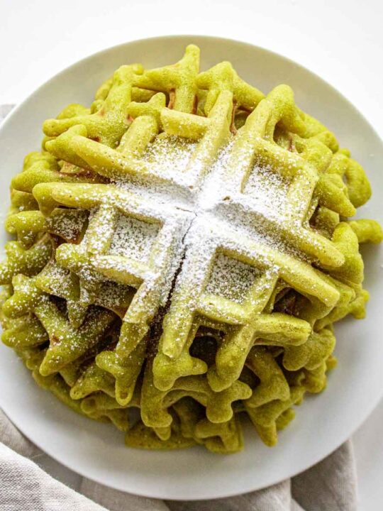 Light and Fluffy Waffles (Tips + Video) – Milk and Pop