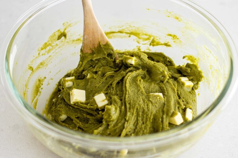 Matcha White Chocolate Chip Cookies – Milk and Pop