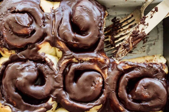Nutella Chocolate Cinnamon Rolls – Milk and Pop